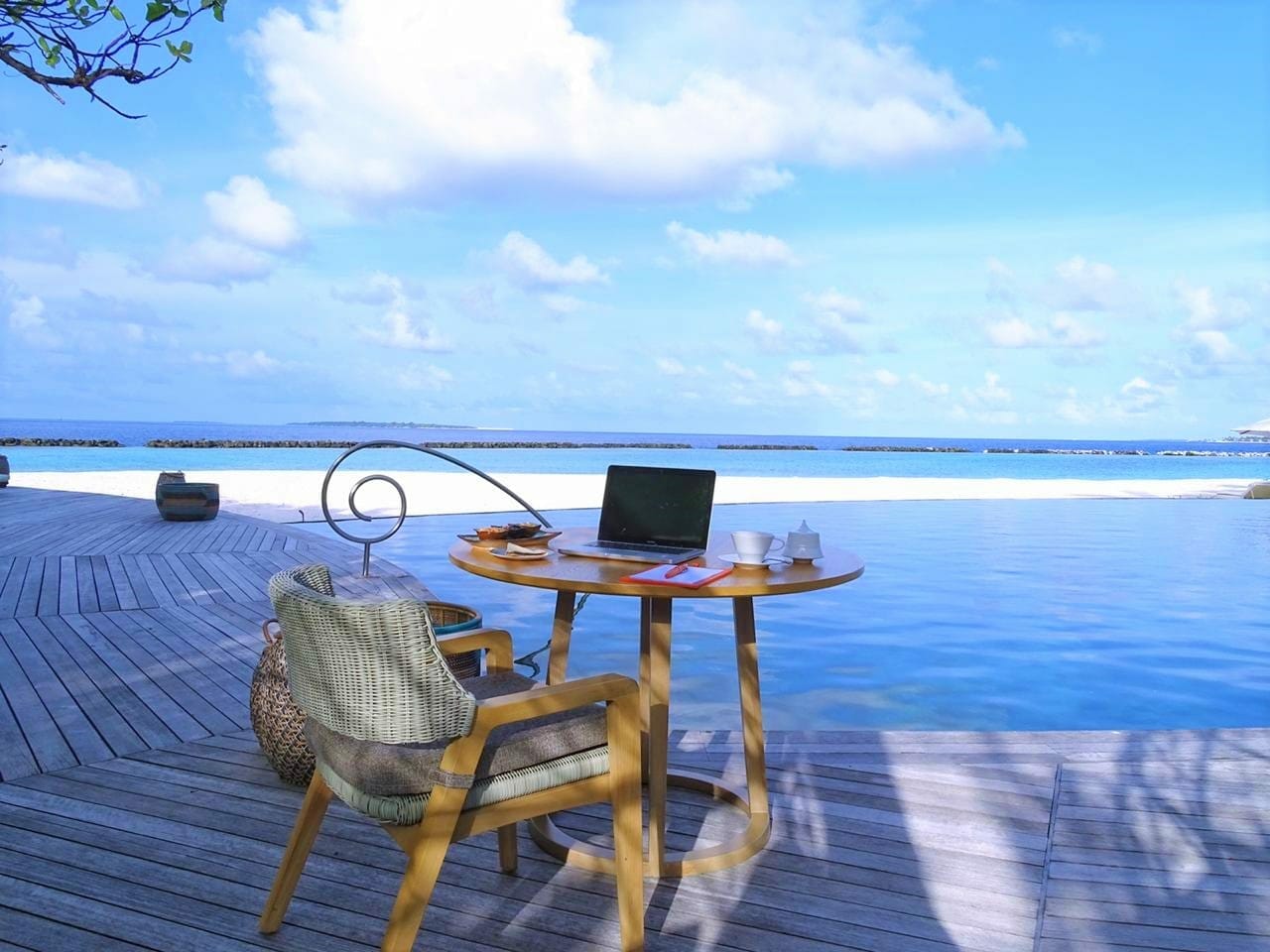 A workcation in Maldives? Say no more! Work remotely from Maldives ...