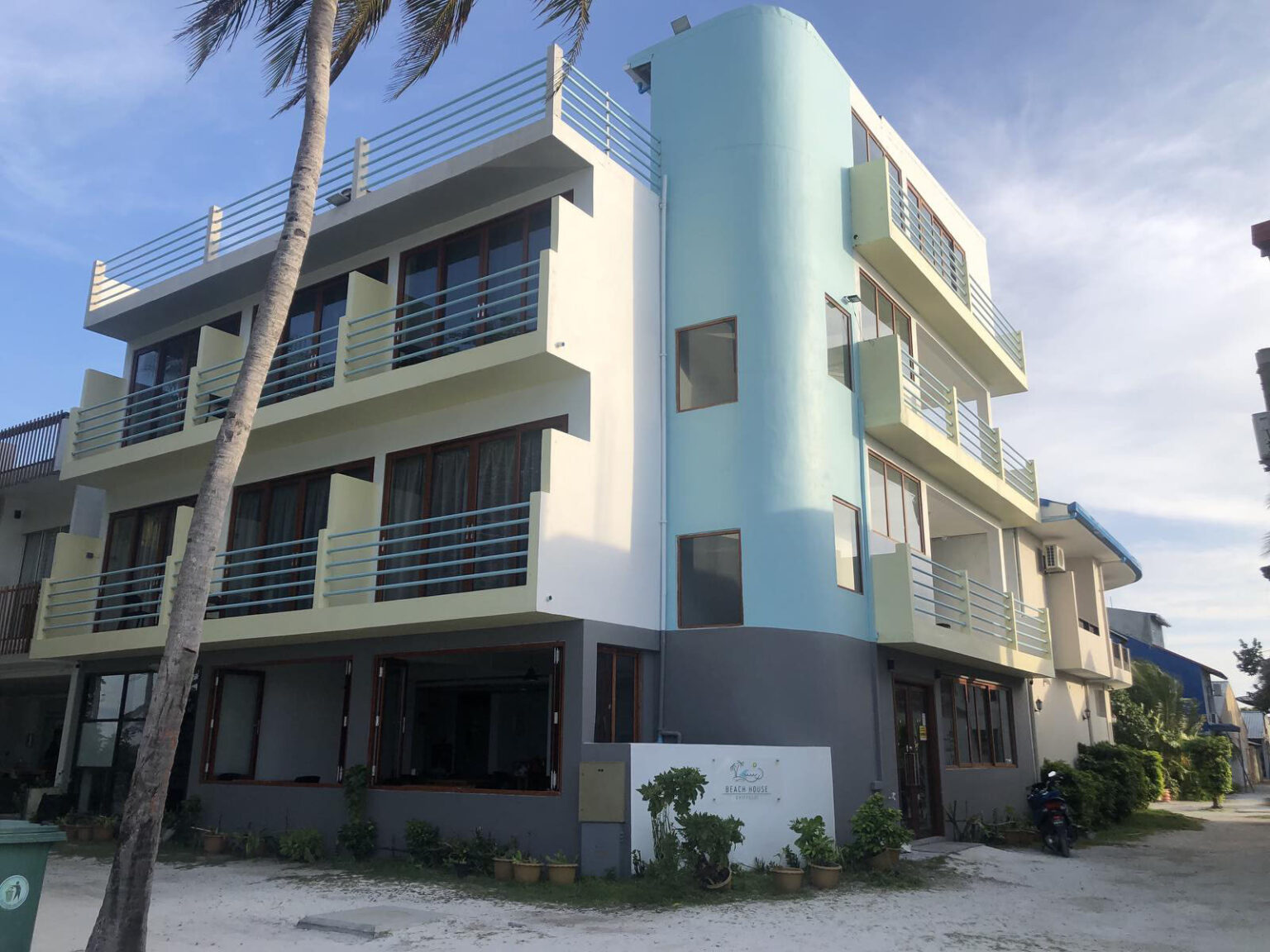 Maldives Bed and Breakfast Hotels - Maldives Guest Houses